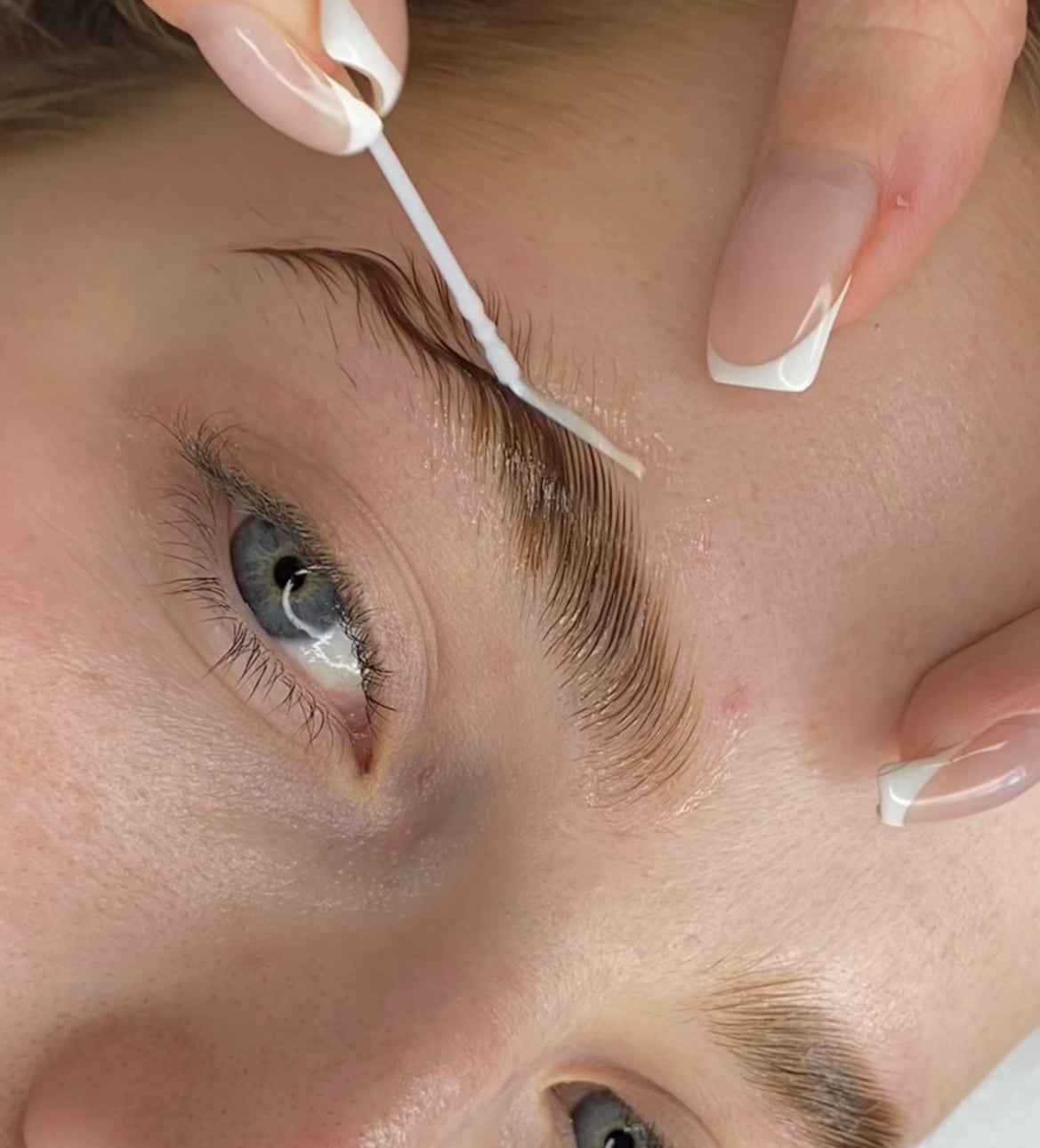White Fine Brow Combs – Balearic Beauty International